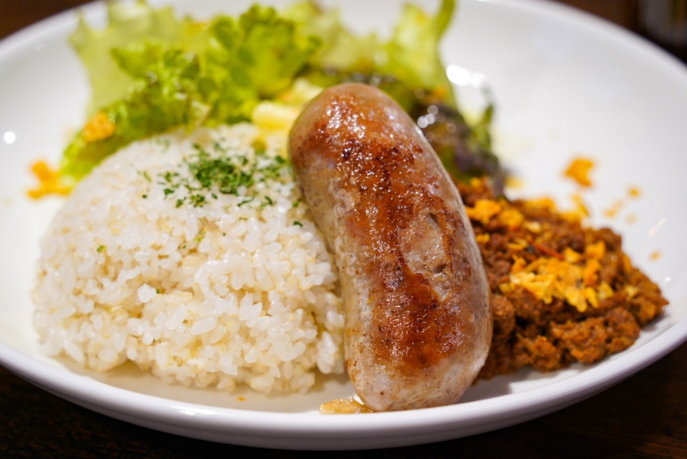 福井駅前フードホール「MINIE(ミニエ)」！横丁やフードホール、ブルワリーが揃ったフードホールがオープンしました。｜福旅blog｜福いろ|福井市公式観光サイト 名所/グルメ/お土産/イベント