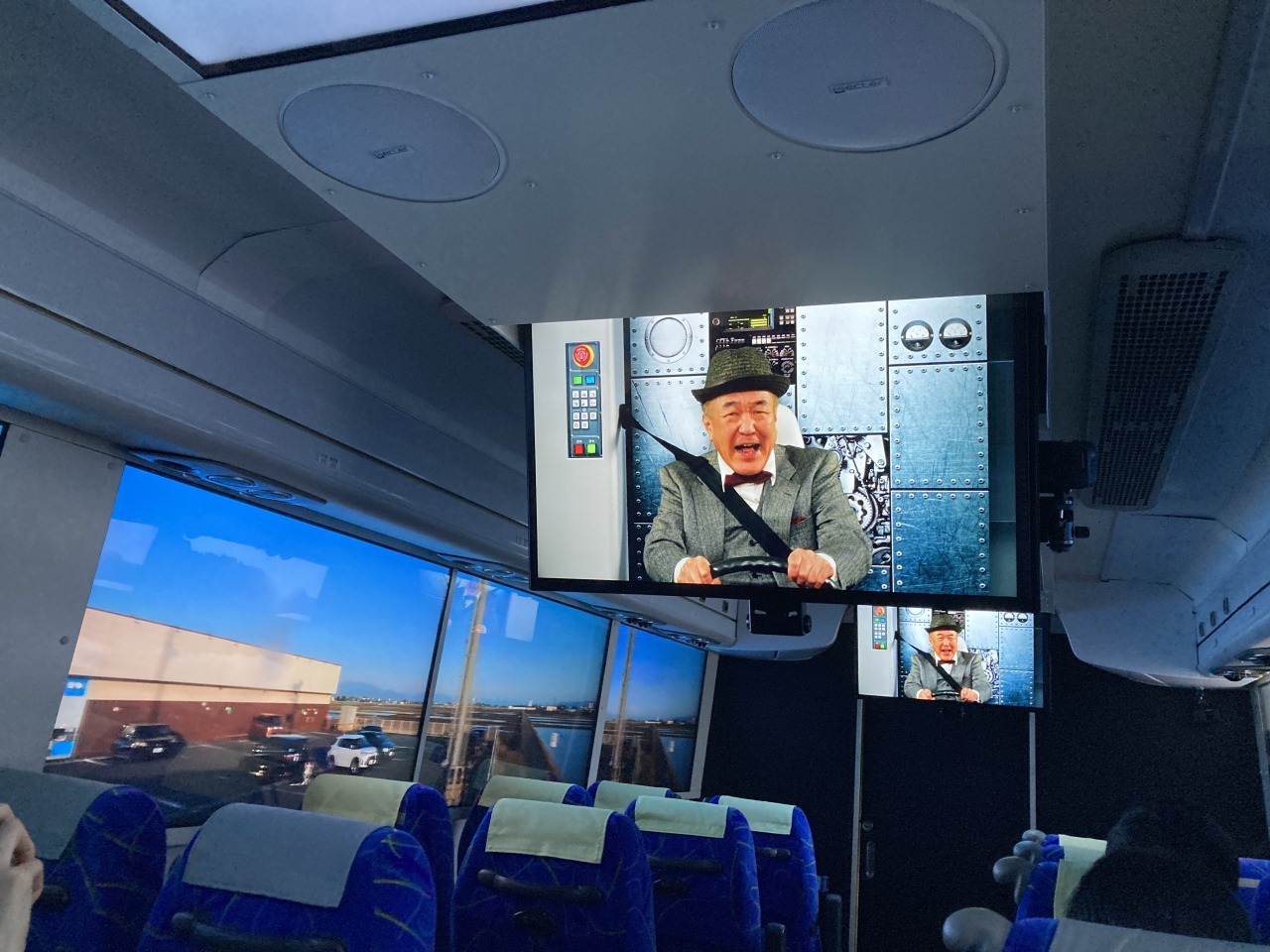 新感覚XRバス WOW RIDE いこっさ！福井号｜スポット・体験｜福いろ|福井市公式観光サイト 名所/グルメ/お土産/イベント